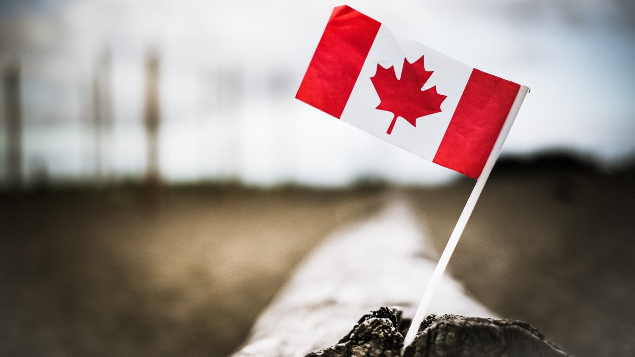 What is a Canada PR card? | Canada Immigrations Service